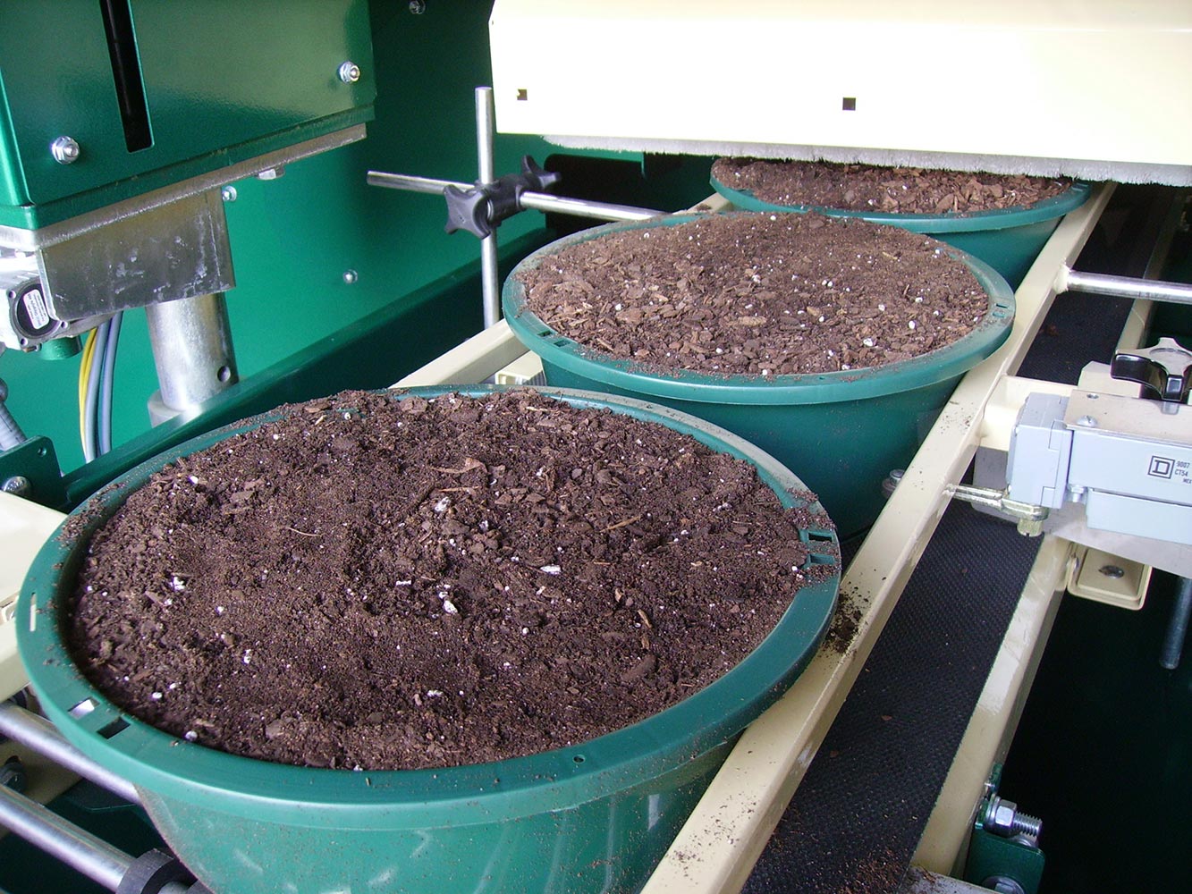 EP 2200 Potting Machine – Bouldin & Lawson